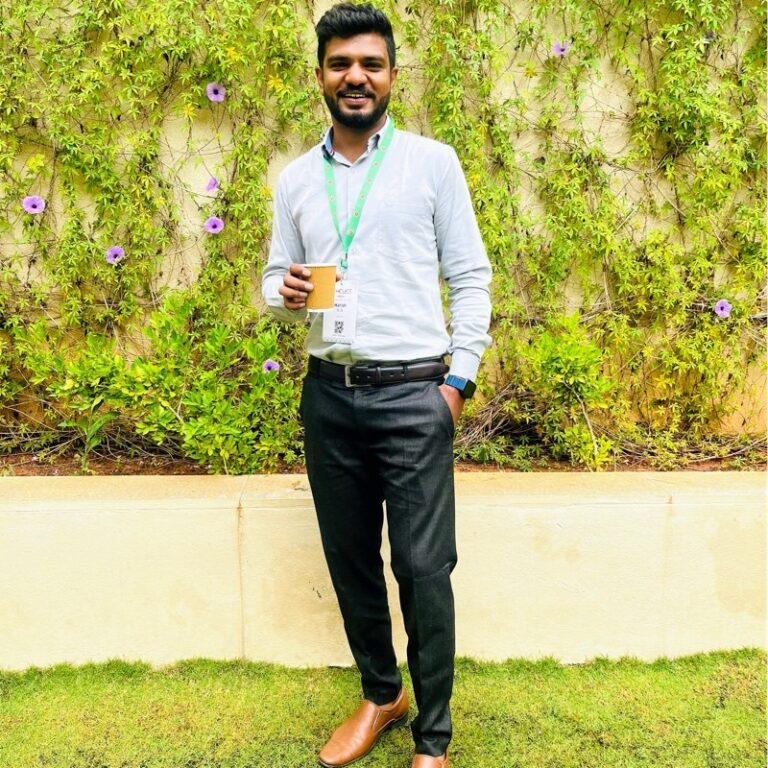 What is Zoho People? A Complete Overview